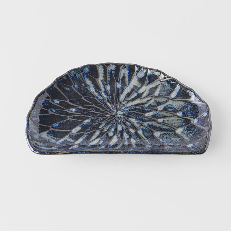 Tempura-plate-with-a-traditional-net-design-in-an-indigo-blue-glaze-The ...
