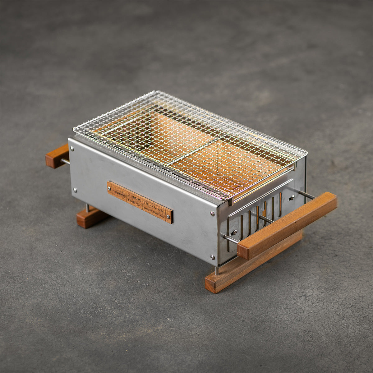 The-latest-Hibachi-Tabo-Compact-Grill-is-designed-for-cozy-intimate ...